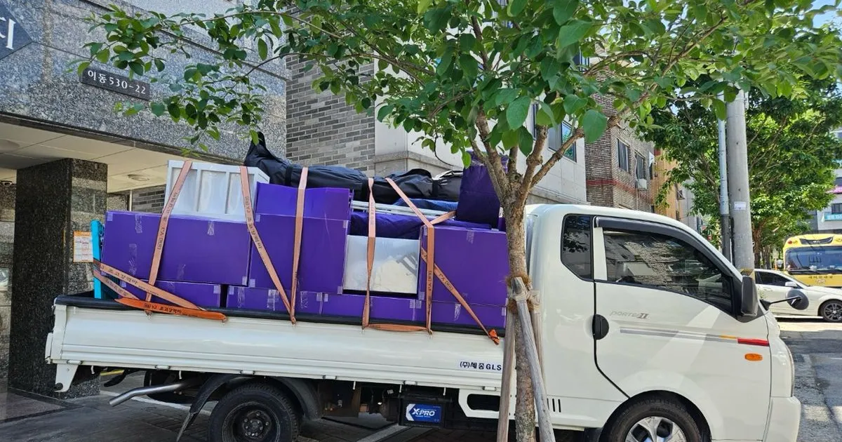 두분이서 오셔서 4시간 만에 끝내주셨습니다 입주청소 겹처서 환경이 좋지않은 와중에 빨리 이사해주셔서 시간 잘 맞췄네요~ㅎㅎ