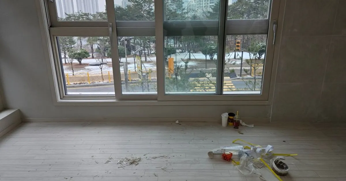 인테리어 한 현장이라 지저분했는데 약속시간 잘지키시고 청소 깔끔하게 해주셨습니다 숨고 숨은고수