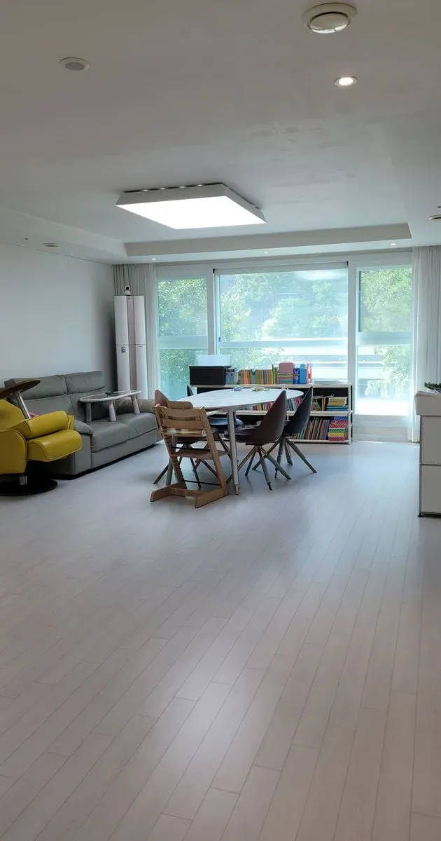 주방공사하고 분진이 많아 걱정이 많았습니다 상담도 친절하게 해주시고 청소도 꼼꼼히 진행해주셨어요 추후 관리방법도 안내받고