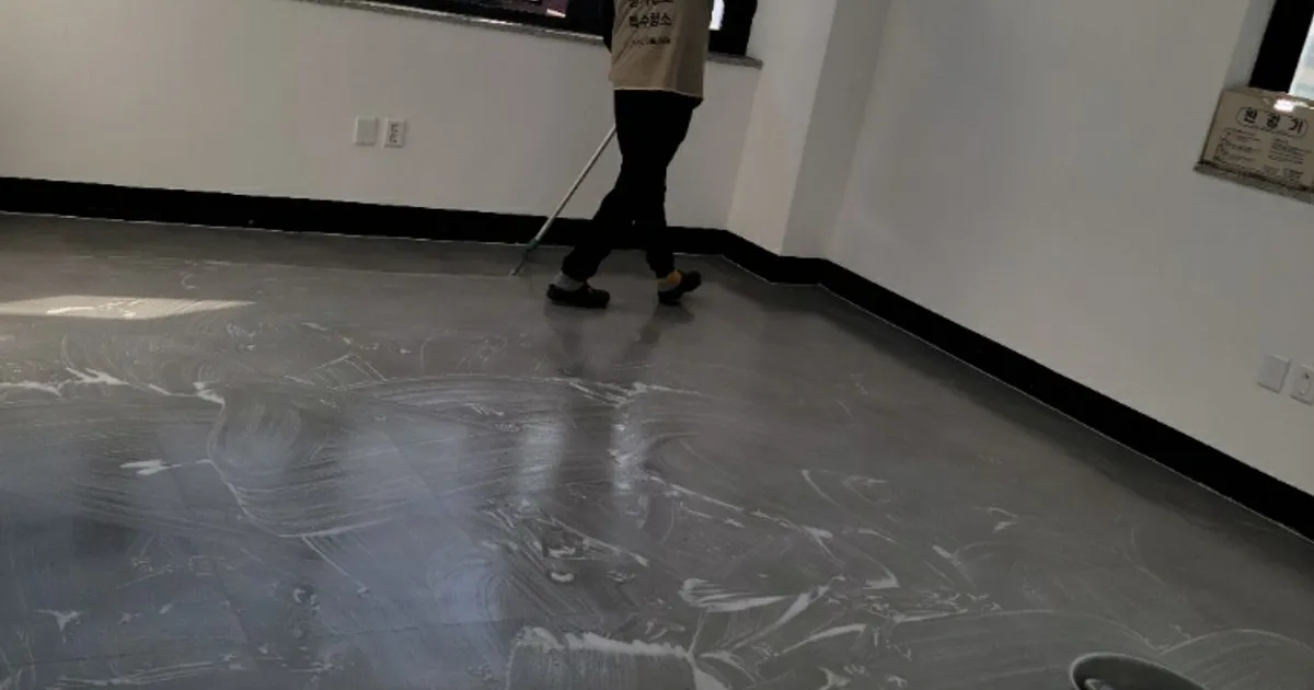 여러 비교한곳중 가격도 제일 저렴했고 청소도 깨끗히 진행해주셨습니다 수고하셨습니다~ 숨고 숨은고수