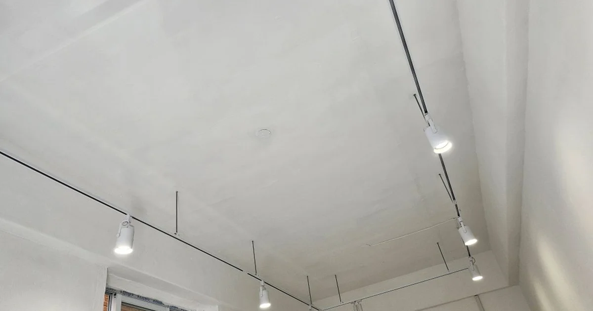 제가 필요한 부분에 맞게 꼼꼼하게 시공해주셨어요 시간 약속도 잘 지키시고 친절하셔서 너무 만족합니다 숨고 숨은고수