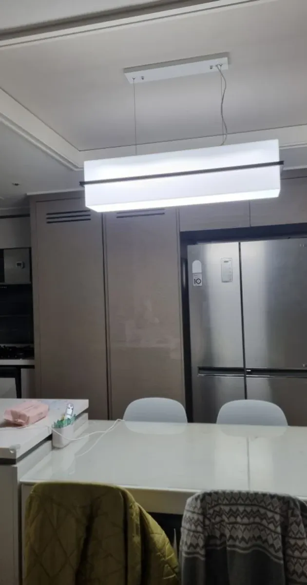 새집이여서 안해도된다고 해서 안하고있다가 도저히 너무 거슬려서 했는데 너무나만족입니다 비스포크사기엔 아직 멀었기에 필름작업