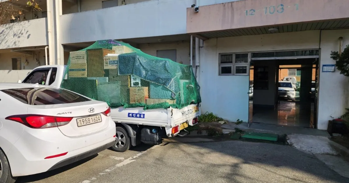 약속시간에 맞춰 오셔서 너무너무 친절하게 하나하나 꼼꼼히 포장하셔서 새집으로 안전하게 옮겨주셨습니다 잔짐이 정망 많았는데 정말