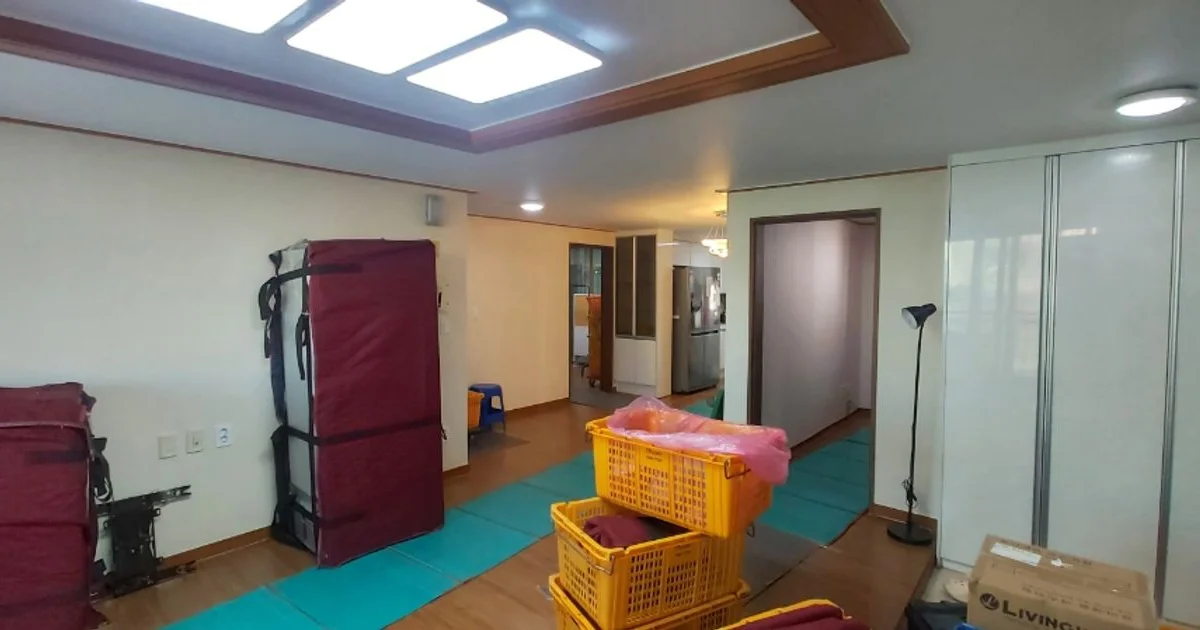 사장님이 전화를 좀 밝게 못받아서 그렇지 정말 친절하시고 꼼꼼하신 분입니다 여기이용하세요 ㅎㅎ 숨고 숨은고수