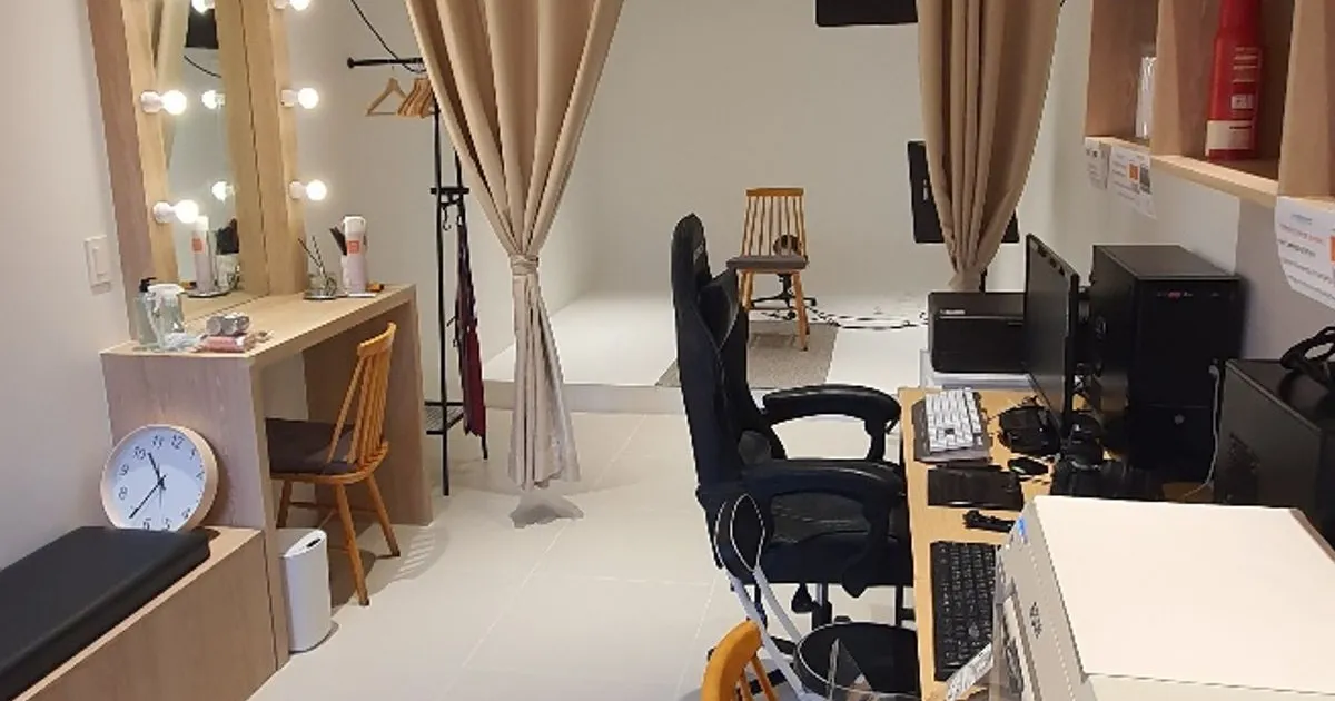 전기가 누전되서 급하게 문의 드렸는데 바쁘신와중에 먼길까지 오셔서 불가능해보이는 작업을 가능하게 만드시는 신의손 이세요 정말