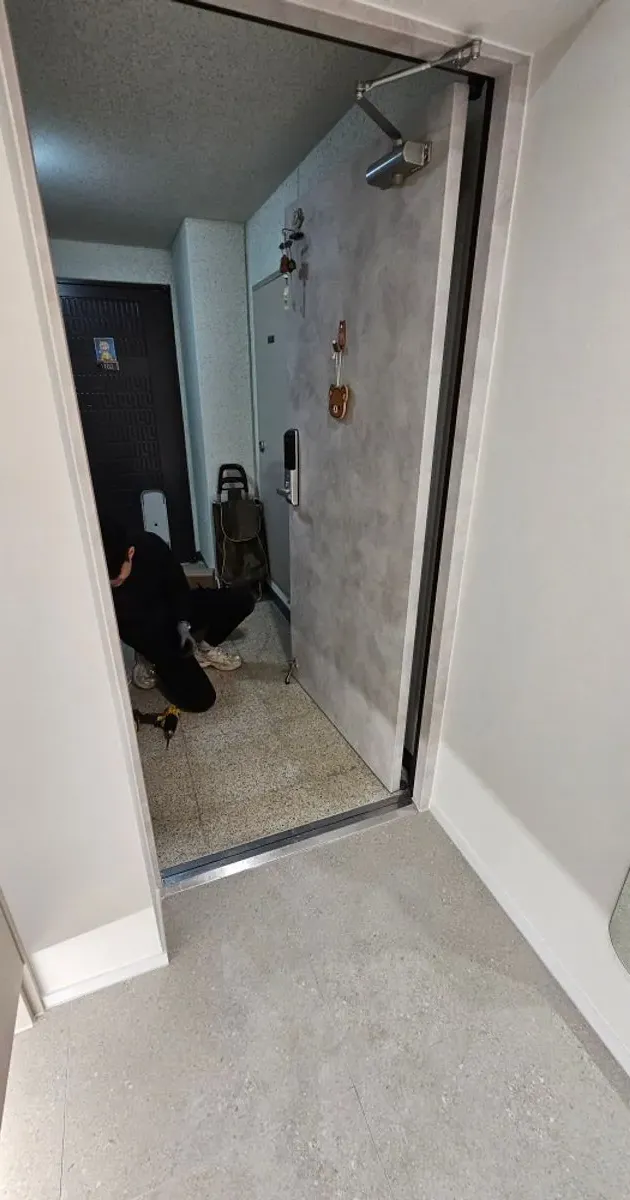 엄청 친절하시고 깔끔하게 잘해주십니다 설치 후 설명도 잘해주시구 등록도 도와주셨습니다 가격도 합리적이에요 다음에도 재이용