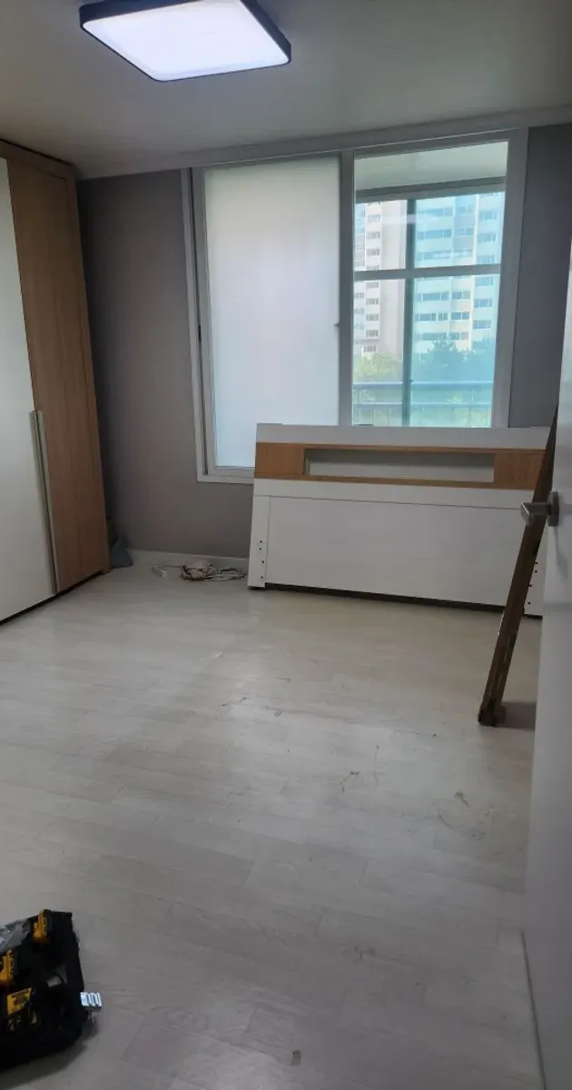 날도 더운데 까다로운 요청에도 너무너무 꼼꼼하게 해주셨습니다 덕분에 이사 편하게 했습니다 감사합니다 숨고 숨은고수