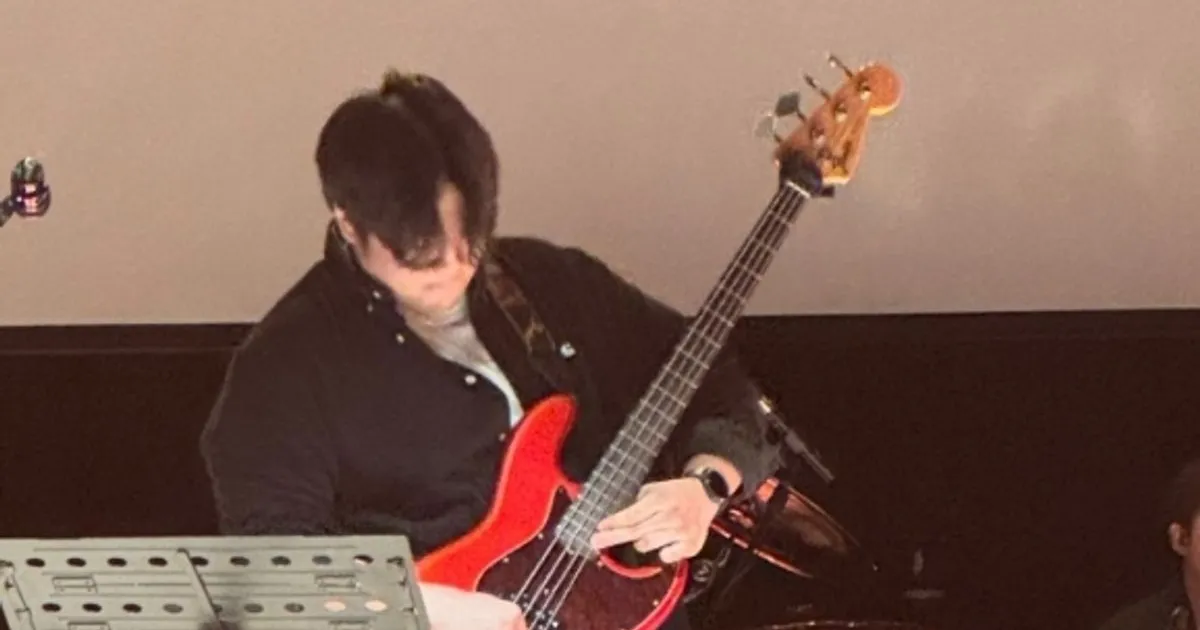 초등학생 아이가 배우는거라서 걱정을 많이했었는데 아이가 선생님이 친절하고 차근차근 잘 알려주신다고 좋아하네요 베이스 취미로 배워보실 분들 추천드려요 숨고 숨은고수