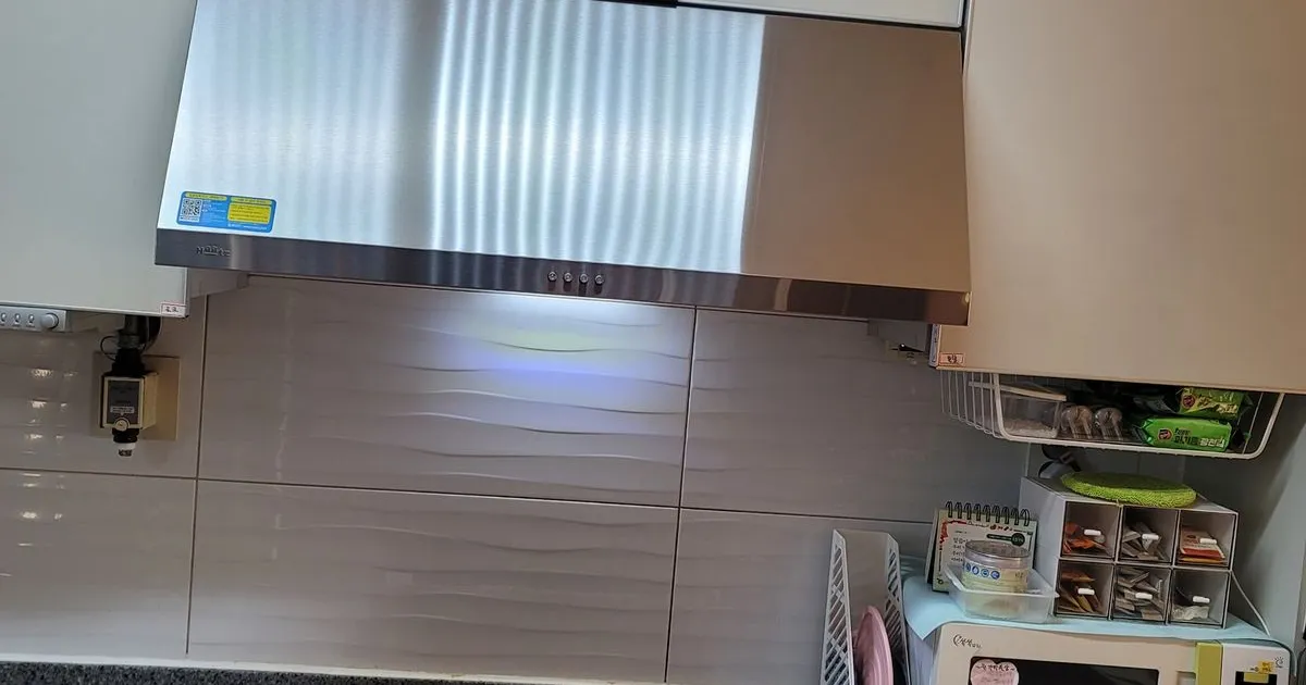 가격도 합리적이고 상담도 친절하게 해주셨어요약속시간에 제때 오셔서 깔끔하게 설치도 해주셔서 다른 집에도 소개해드리려구요
