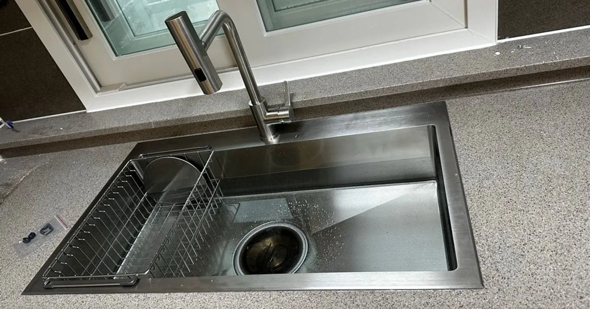 합리적인 가격에 친절한 설명 사후 관리 까지 꼼꼼하게 알려주셨습니다 사각볼도 이쁘지만 고수님이 너무 친절하십니다 👍👍 숨고