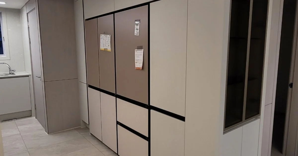 숨고를 많이 이용했는데 젊고 멋진 사장님이 처음 만났을 때 너무 친절하고 상세한 설명을 들어서 계약을 했어요 시공일에는 엄청 꼼꼼하고 시공 퀄리티도 정말 좋았어요