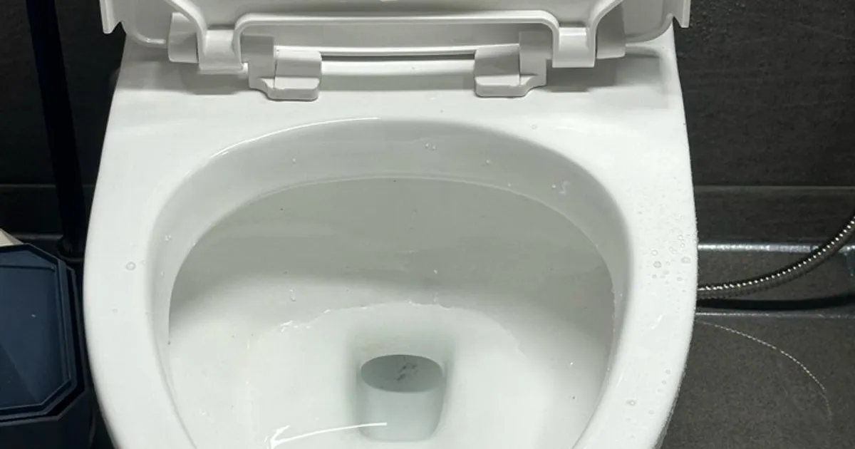변기가막혀서 문의드렸는데 로켓으로 바로오셔서 뚫어주셨습니다 뚫는데 얼마안걸리고 친절하게 설명도 해주셨어요 주말인데도 오셔서