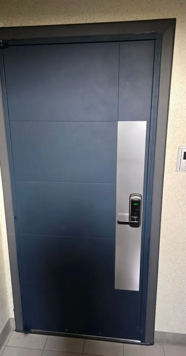 문이랑 문틀교체 했는데 금액도 합리적이고 세심하고 꼼꼼하게 잘 작업해주셨습니다👍 튼튼하게 오래 갈듯하네요 감사합니다 숨고 숨은고수