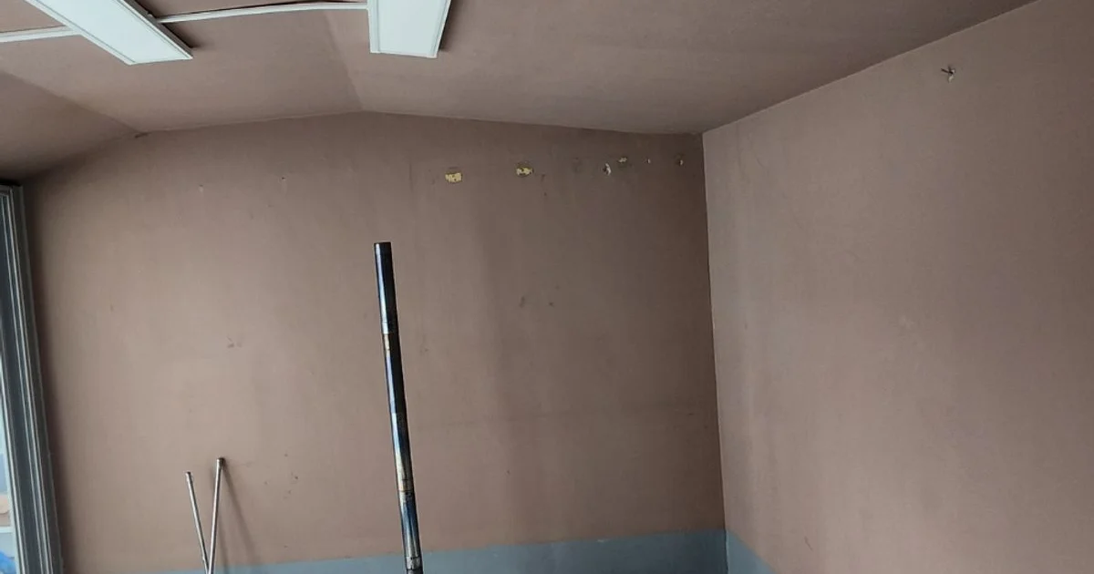 마치 본인의 공간을 가꾸듯 꼼꼼하게 신경 써 주시고 원하는 부분을 말씀드리면 기분 좋게 반영해 주셔서 감사했습니다특히 옥상 야외 페인트 작업에 대한 전문가적인 식견이