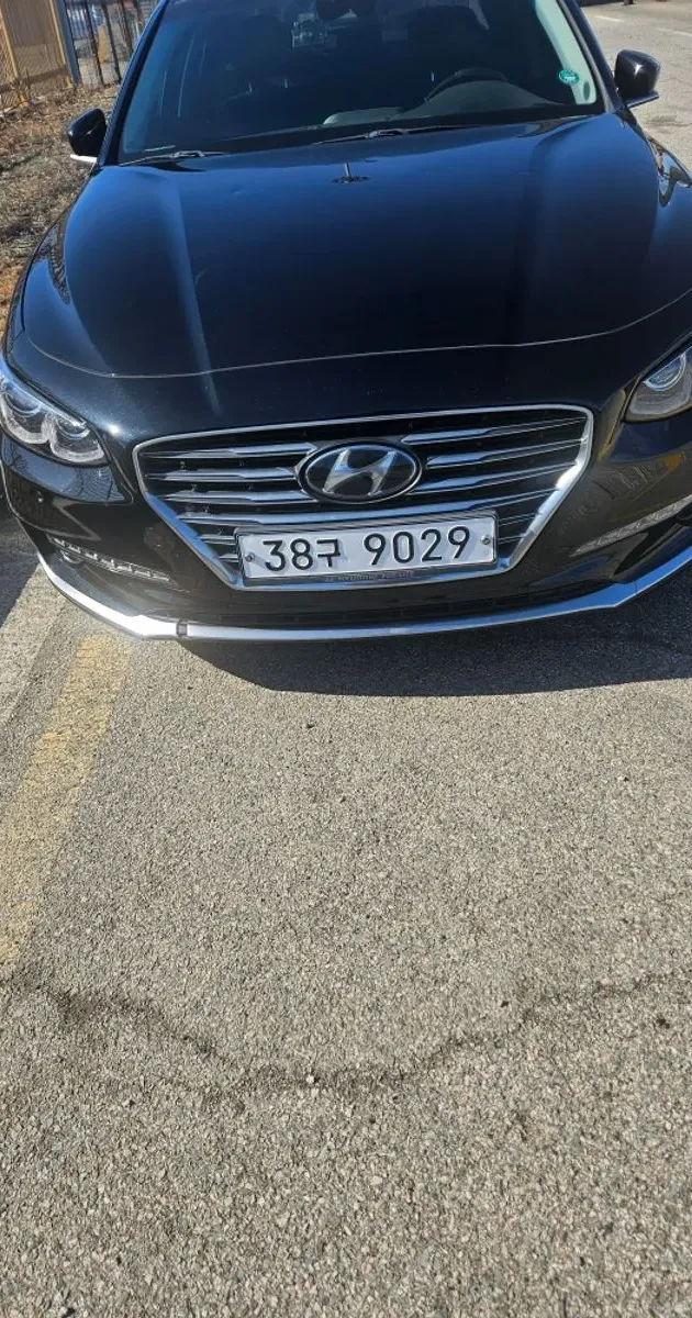 친절하게 상담해주시고요 가격도 다른곳 탈거비용보다 싸게작업해주셔서 놀랐습니다작업속도도 빠르게해주시고 친절하셔서좋네요