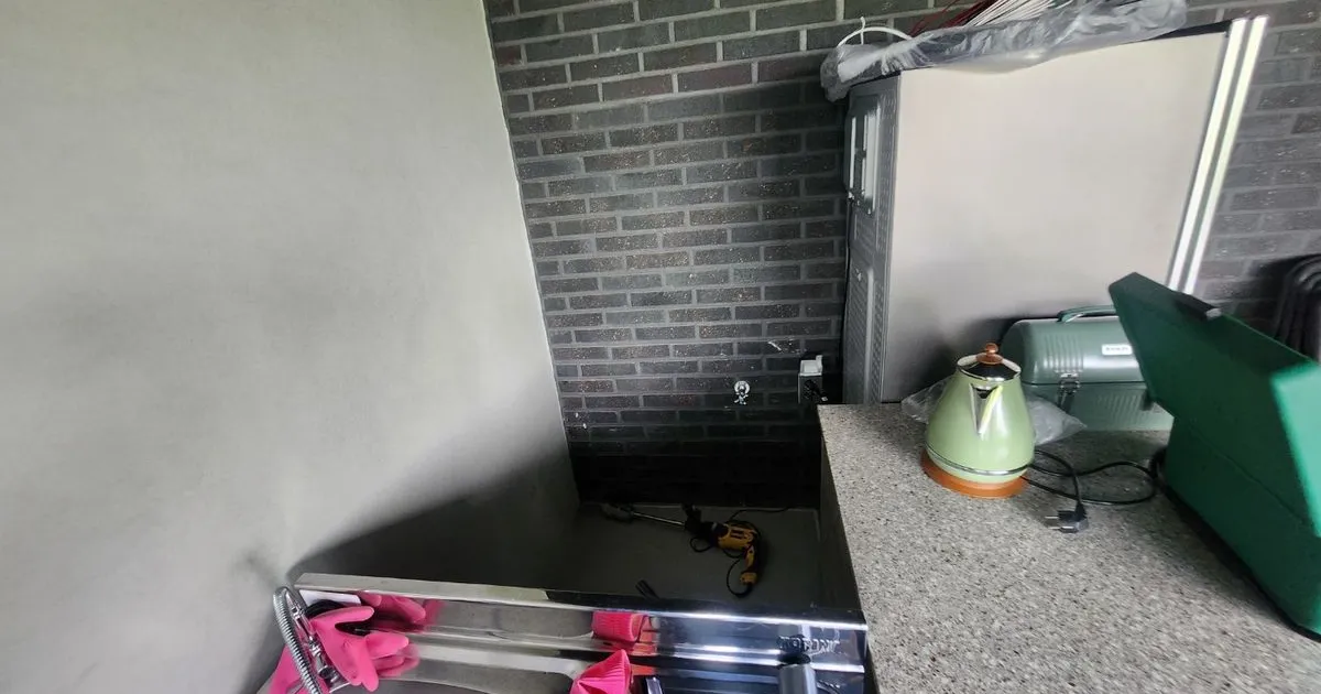 손이 엄청빠르신데 완성도는 완벽해서 놀랐습니다 뚝딱뚝딱 최고에요 적극추천해요 숨고 숨은고수