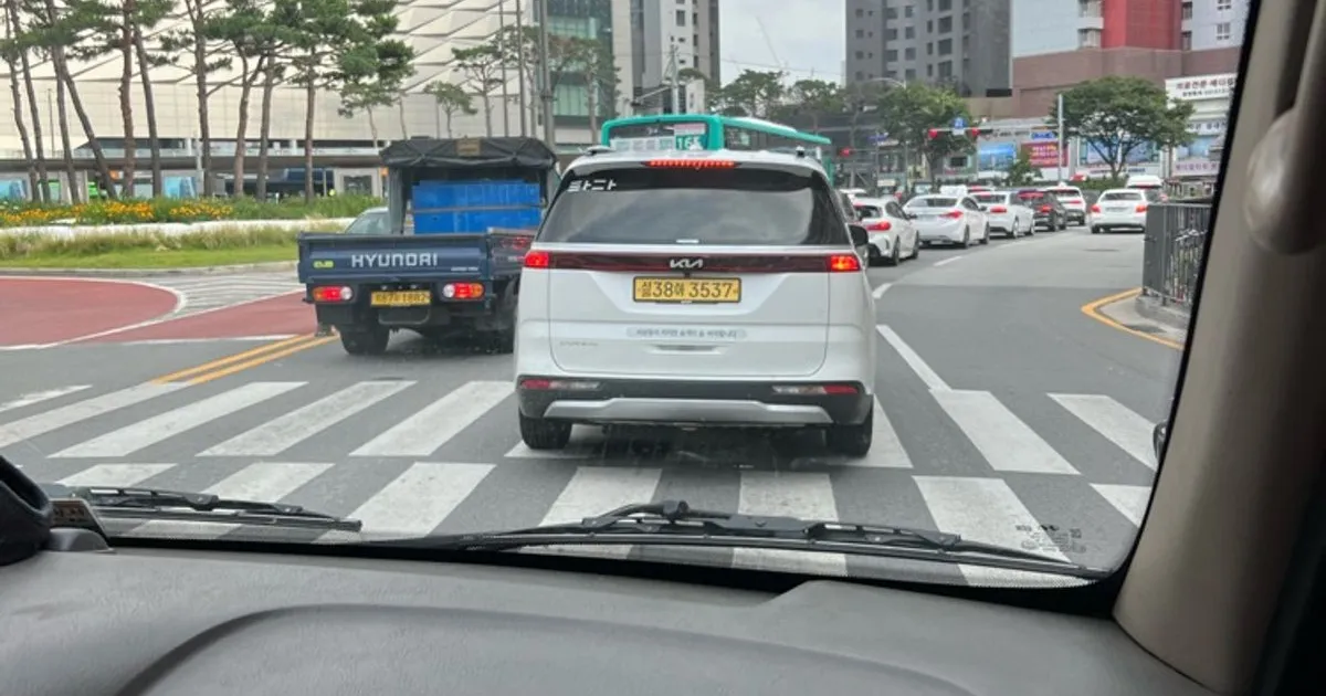 상담도 친절하게 해주시고 가격도 합리적이었습니다 시간도 맞춰서 와주시고 퇴근시간이랑 겹쳐서 차가 좀 막혔는데 그래도 친절하게