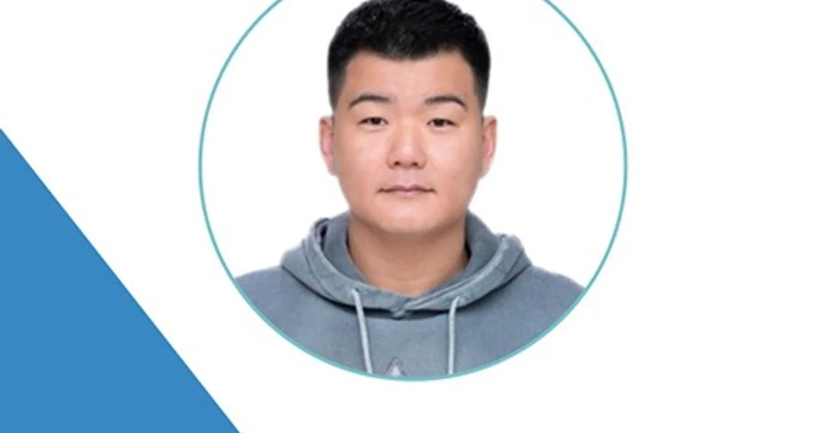 친절하게 연락도 주시고 중간중간에 청소과정과 비포 애프터도 보여주시고 깔끔하게 알아서 잘 해주십니다 너무 감사합니당 숨고 숨은고수